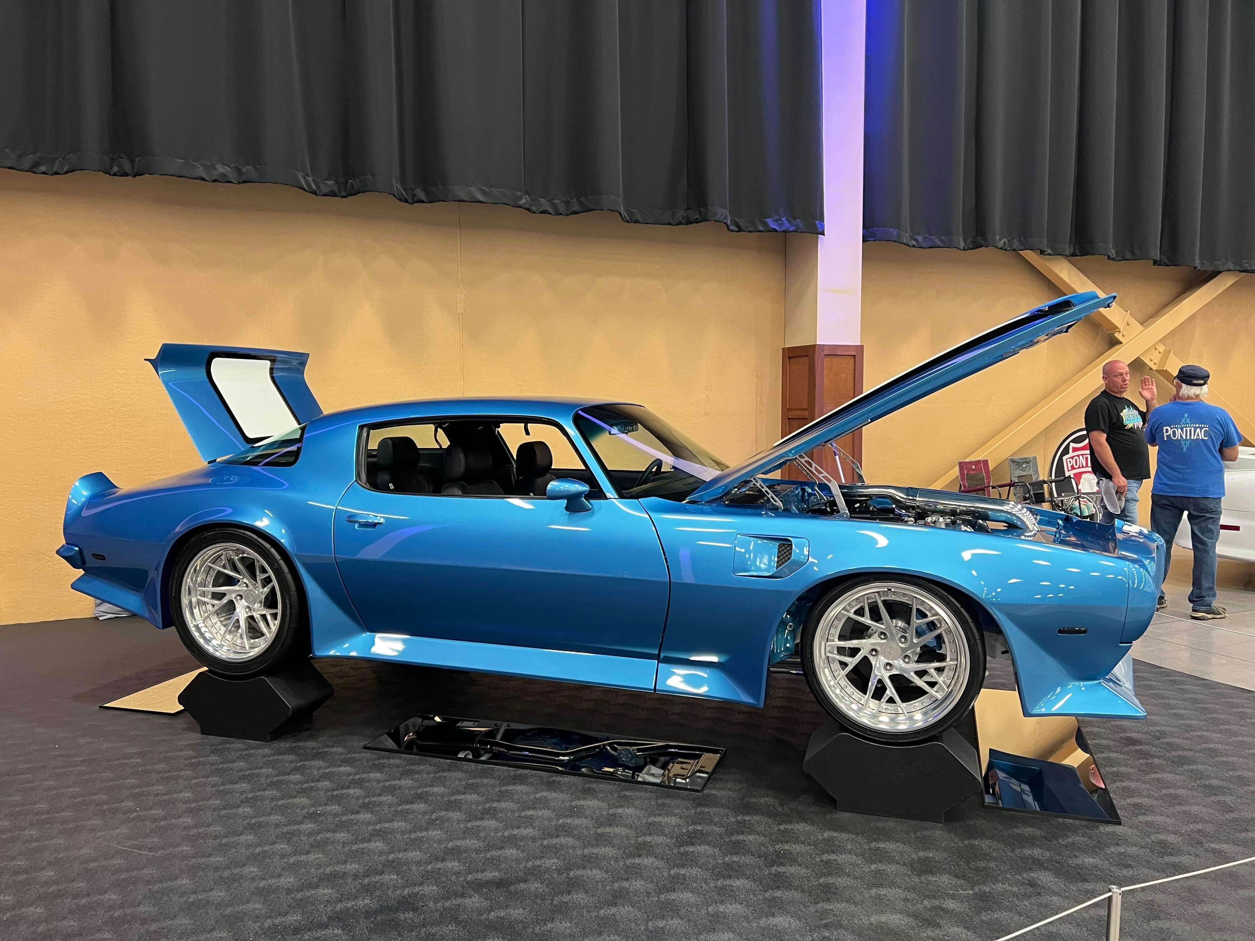 RVRN Custom Forged 2-Piece Pontiac Trans Am Wheels: RV-DS74