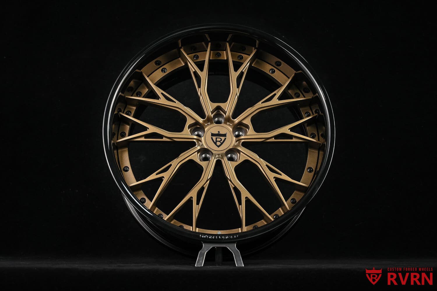 Custom BMW M850 Deep Dish 21” Wheels | RVRN DC04