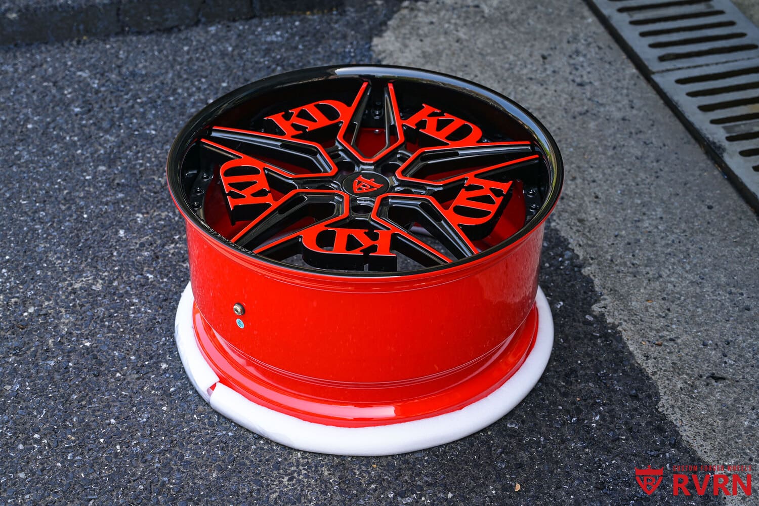 2024 C8 Z51 Corvette Wheels | Black & Red RB-01 by RVRN – RVRN WHEELS