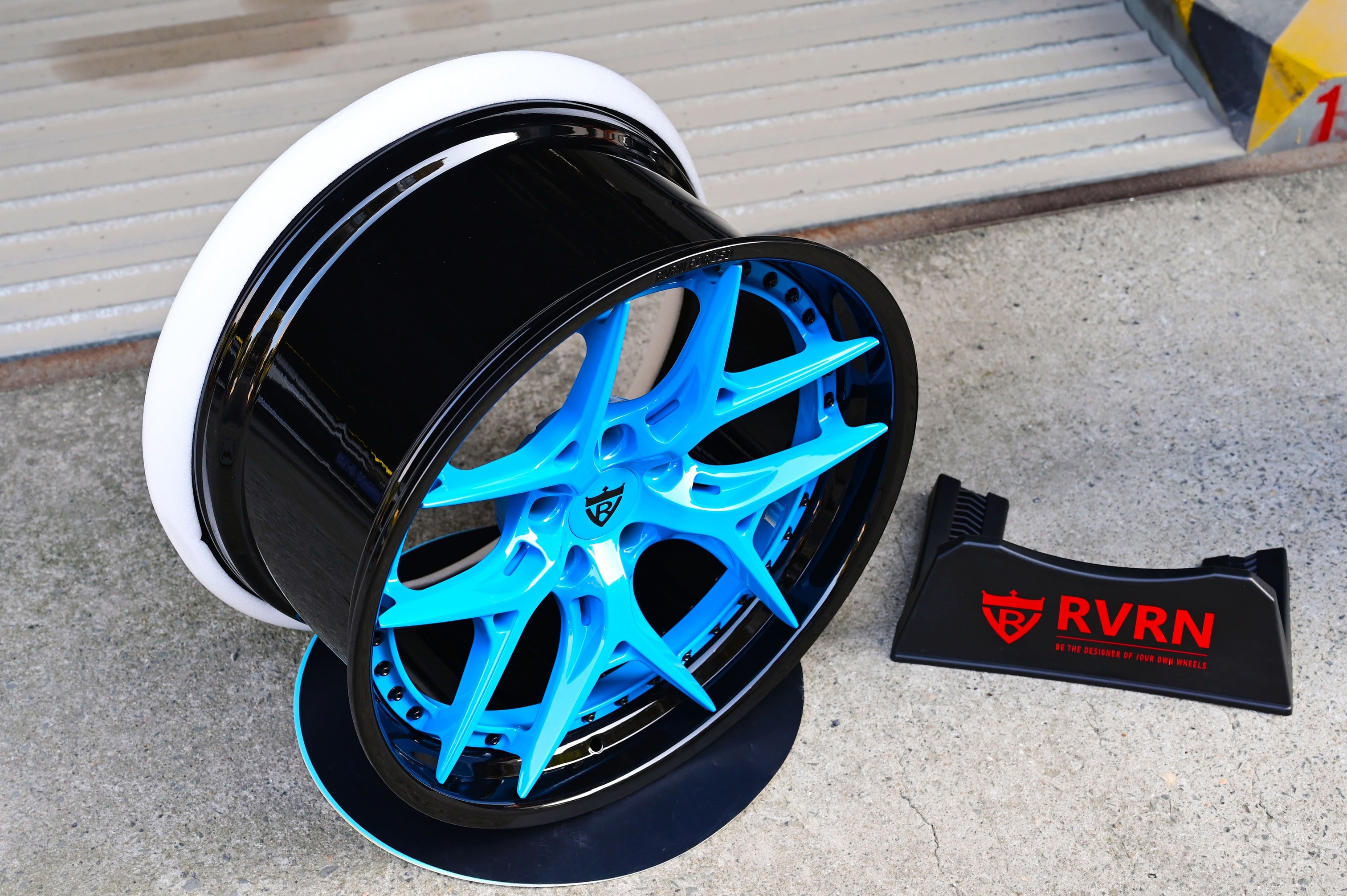 Custom 20 inch Chevy Camaro ZL1 Wheels-Rapid Blue 2-Piece RVRN Forged ...