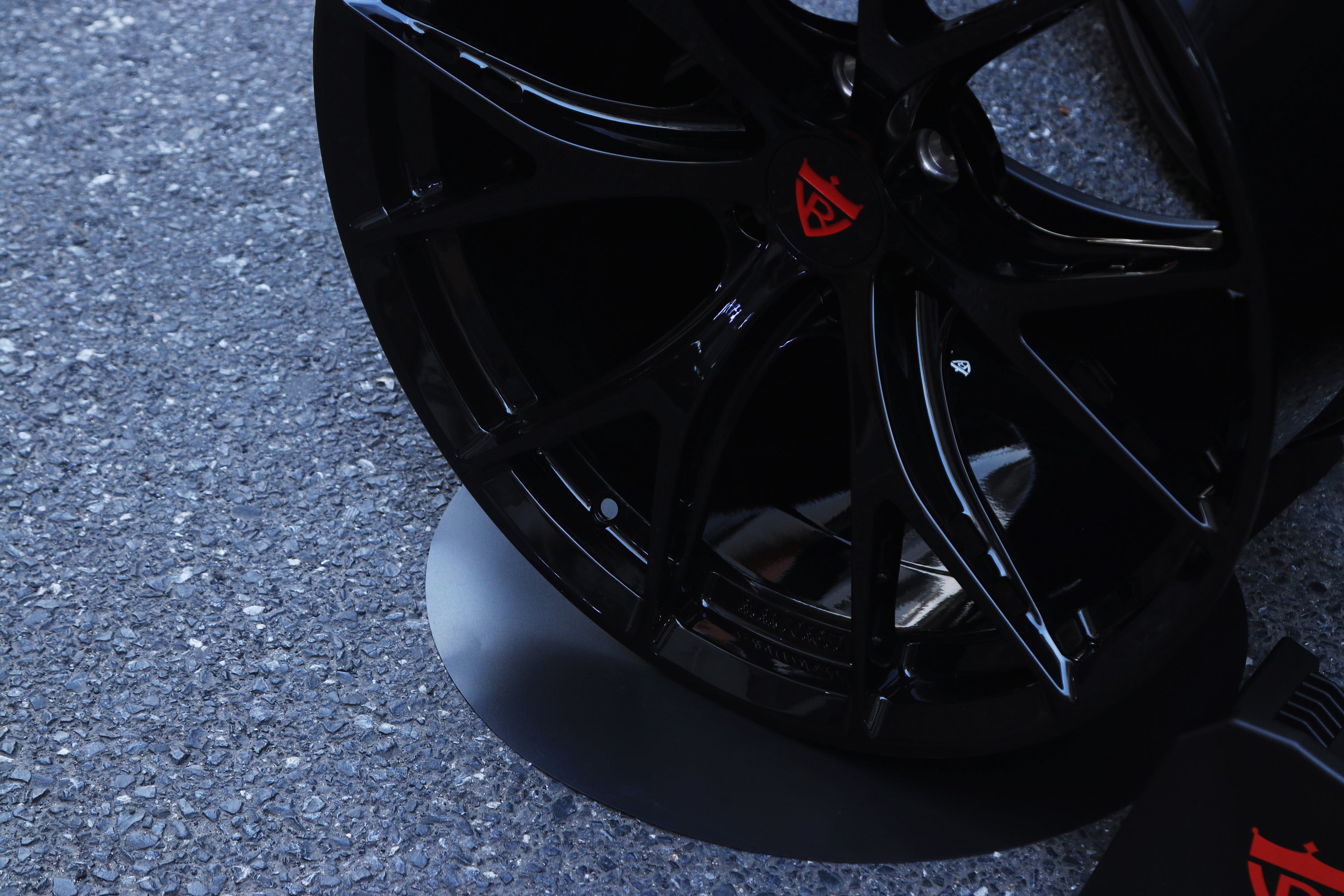 RVRN Custom Forged Monoblock Dodge Viper Wheels: RV-MR01