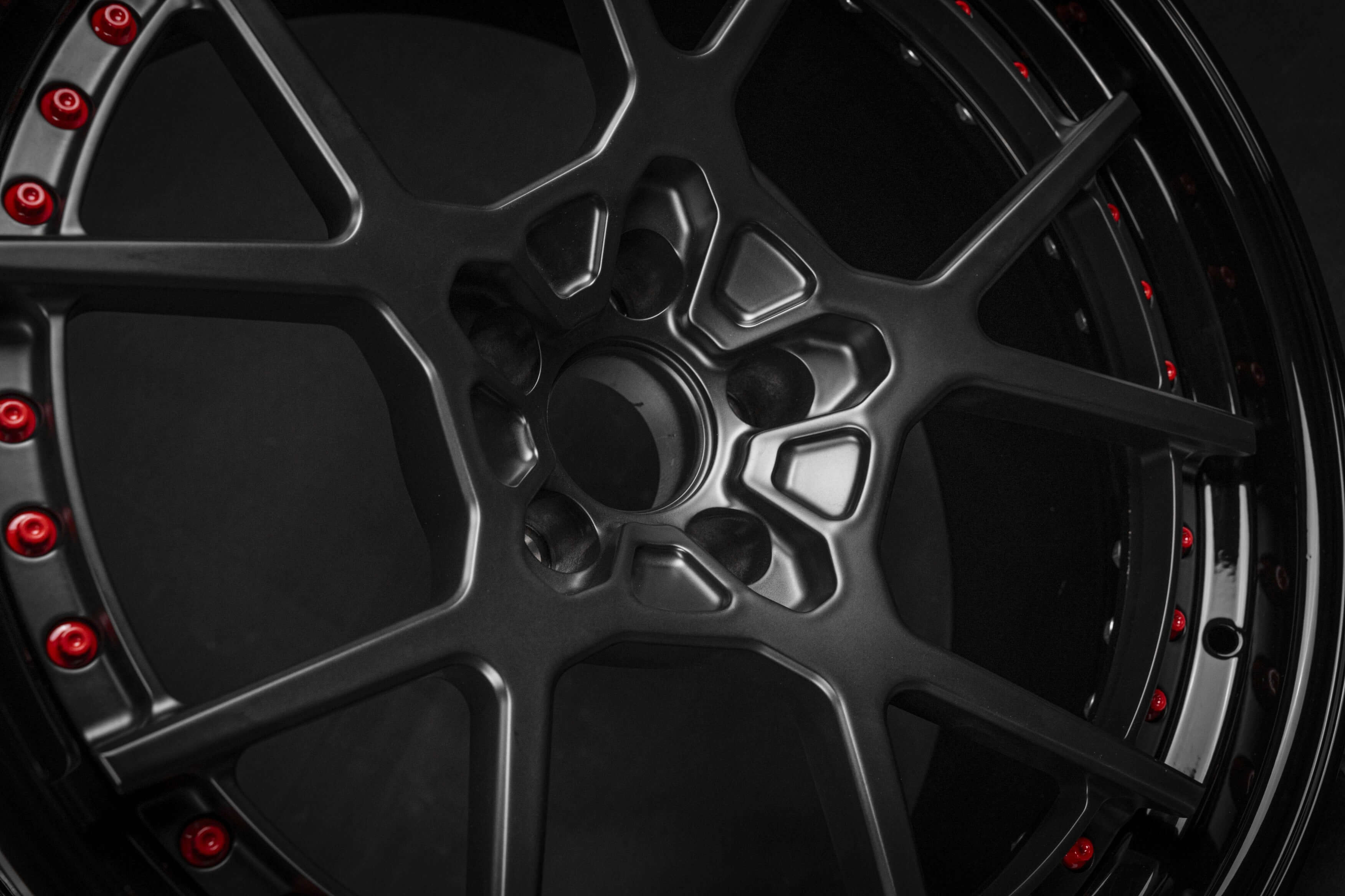 Ford Mustang GT Custom Concave Black and Red Wheels: RV-DF04