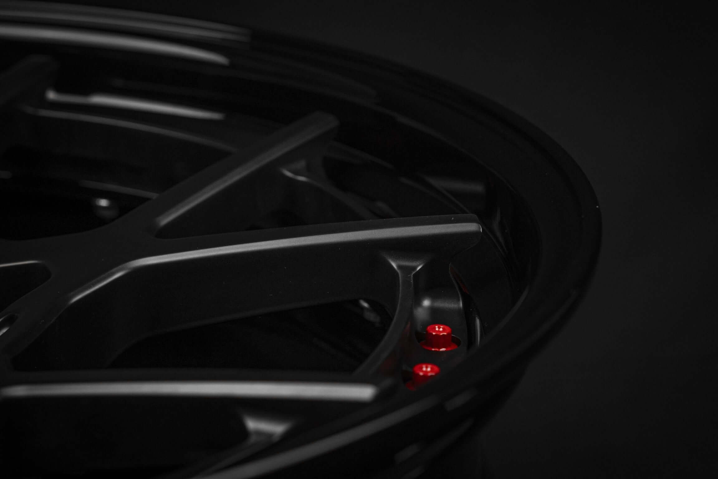 Ford Mustang GT Custom Concave Black and Red Wheels: RV-DF04